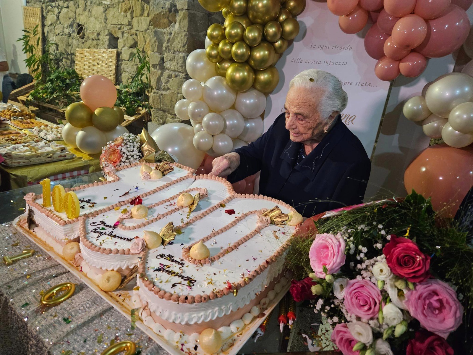 Ciminà in festa per i 100 anni di nonna Vincenzina - Ntacalabria.it
